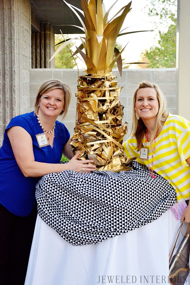 How to Decorate an INEXPENSIVE Pineapple Party! ⋆ Jewel Marlowe